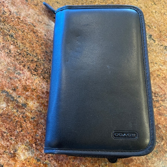 Coach | Bags | New Coach Black Leather Organizer Day Planner Zip Wallet ...